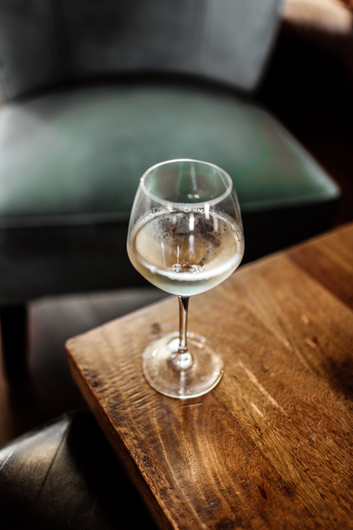 15 factos e curiosidades sobre o vinho branco - WiseShape